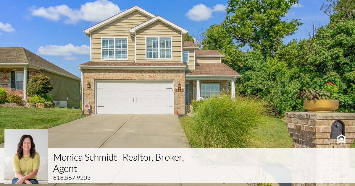 1235 Castle Green Dr, Waterloo, IL 62298